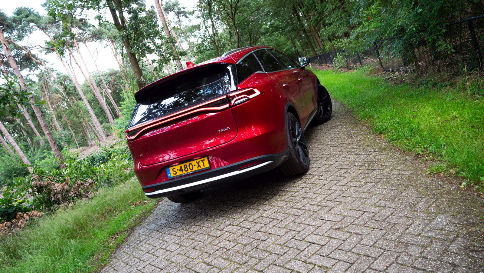 Review BYD Tang (2023) – Elektrische 7-zitter met een zacht prijskaartje