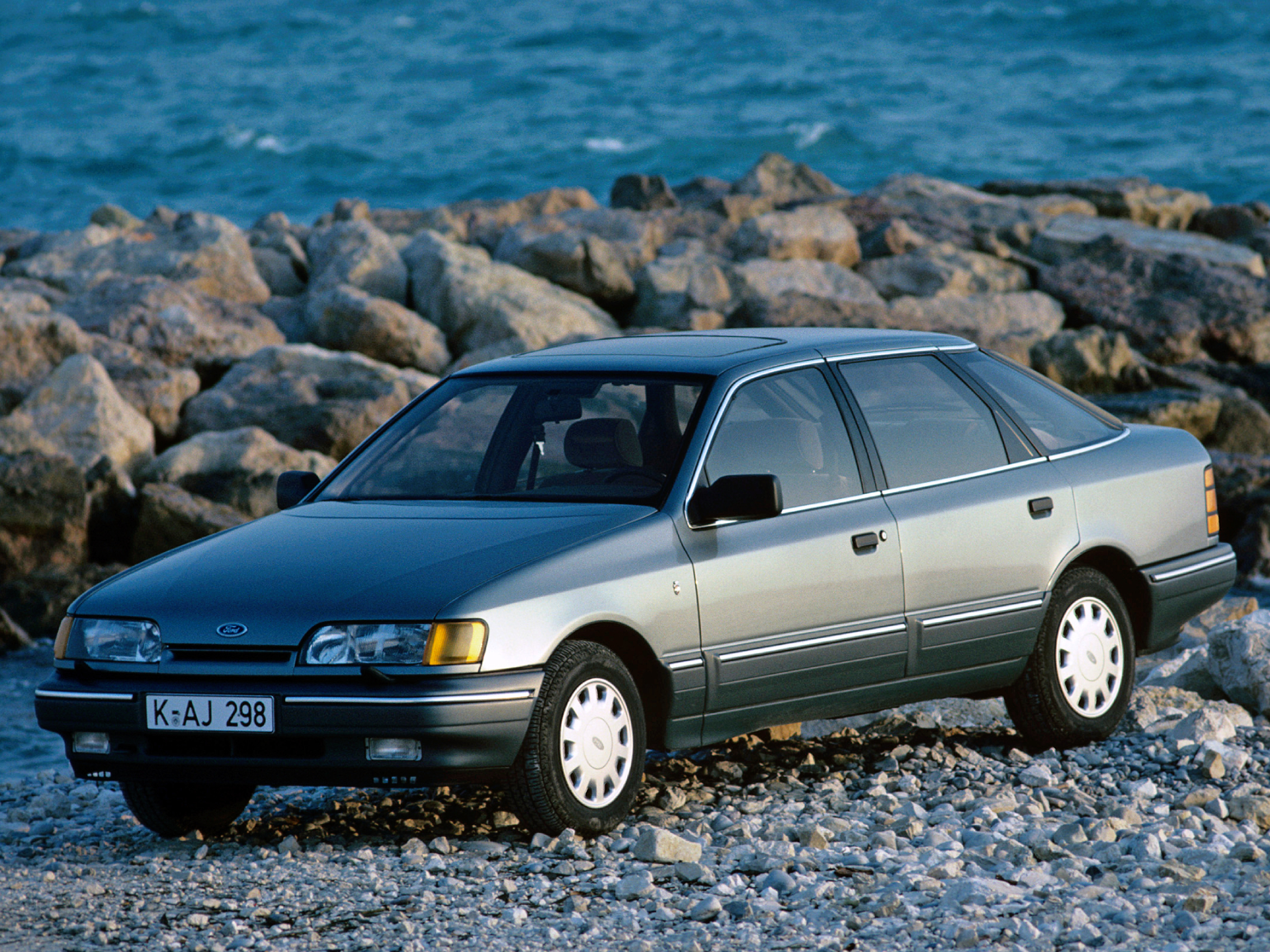 Gespot: een Ford Scorpio uit 1989 - AutoRAI.nl