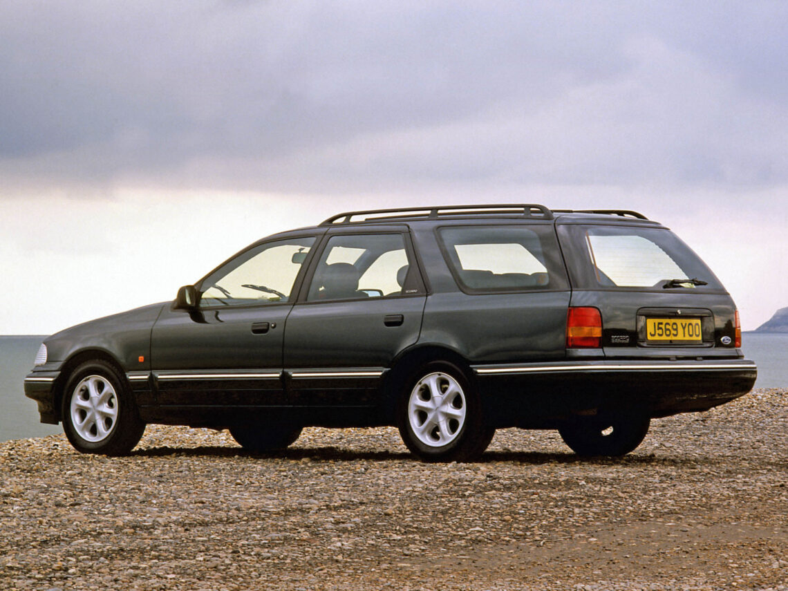 Gespot: een Ford Scorpio uit 1989 - AutoRAI.nl