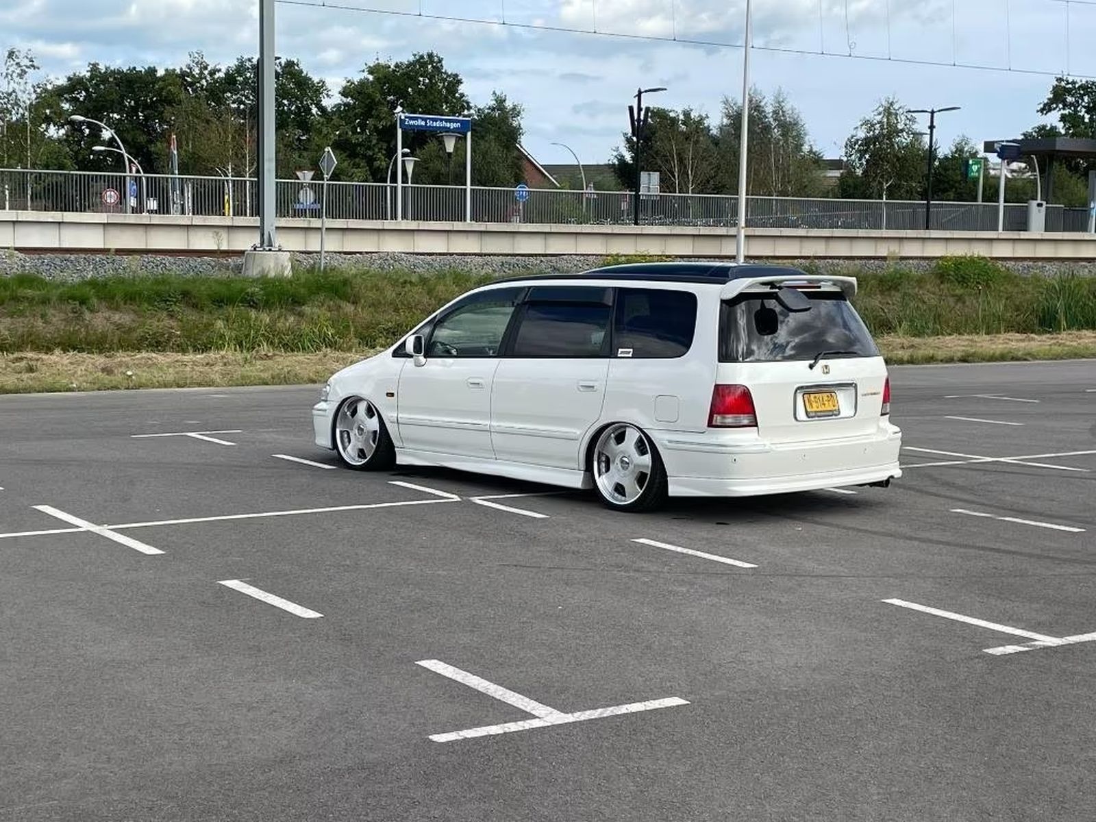 Ideale vakantieauto: 7-zitter Honda Odyssey V6 Prestige in JDM spec