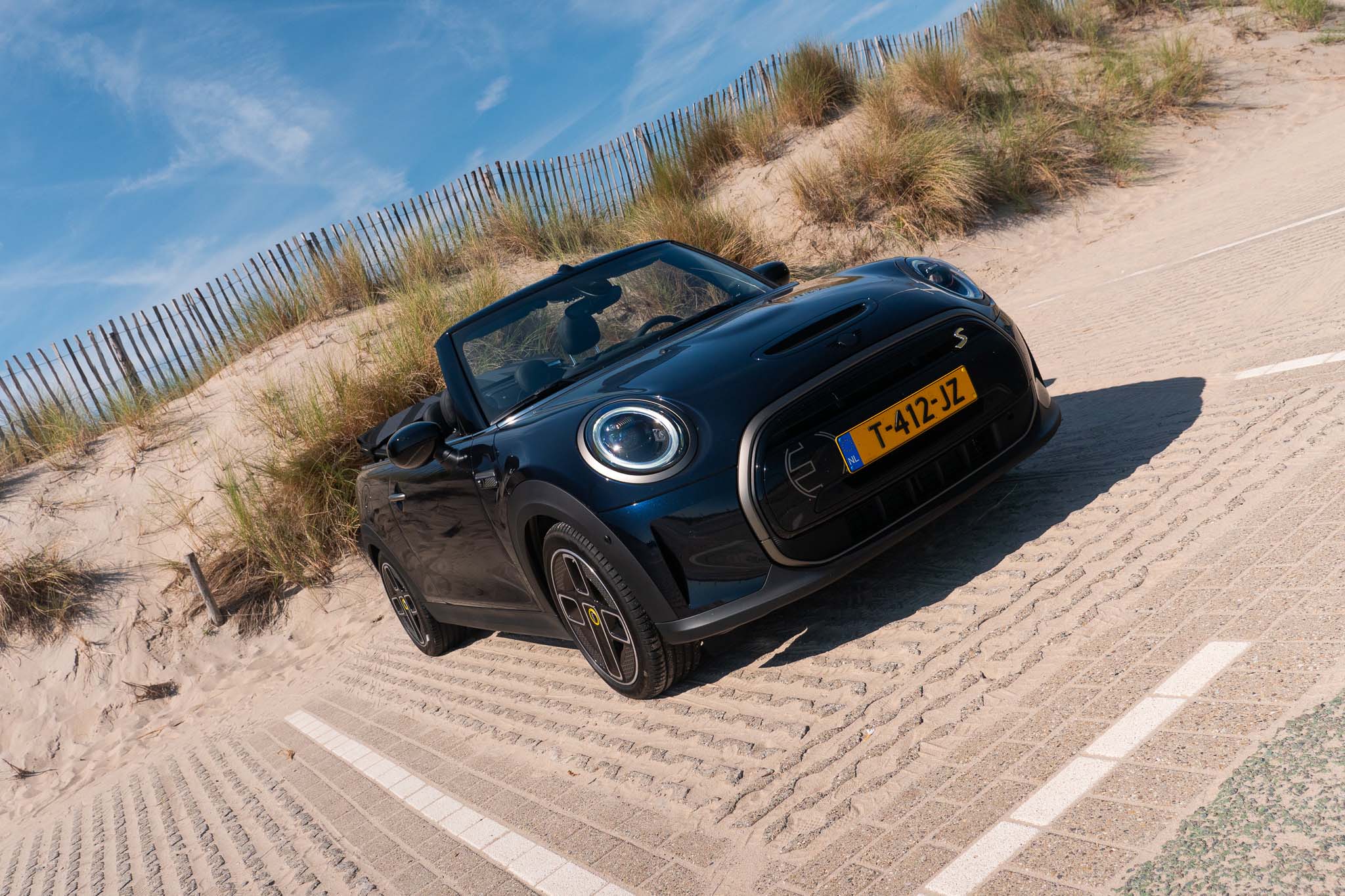 Review - Mini Electric Cabrio (2023) - De eerste elektrische cabrio