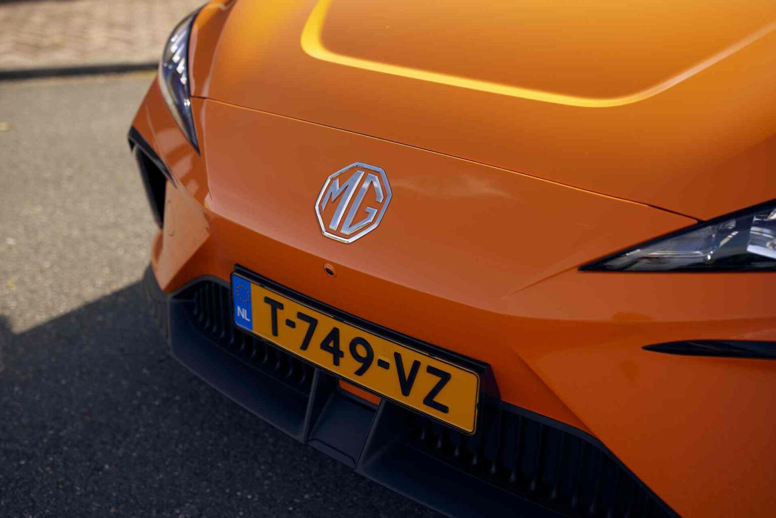 Review - MG4 Electric XPOWER (2024) en Trophy Extended Range