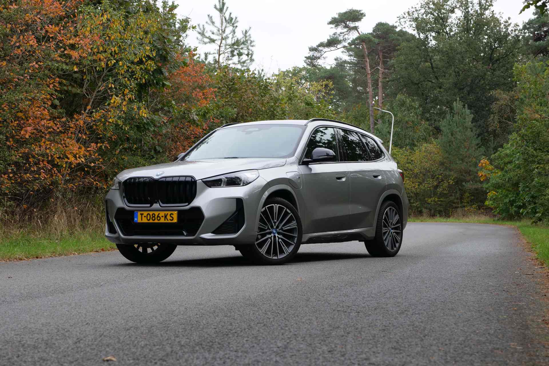 Review - BMW X1 xDrive25e (2024) - Plug-in hybride X1