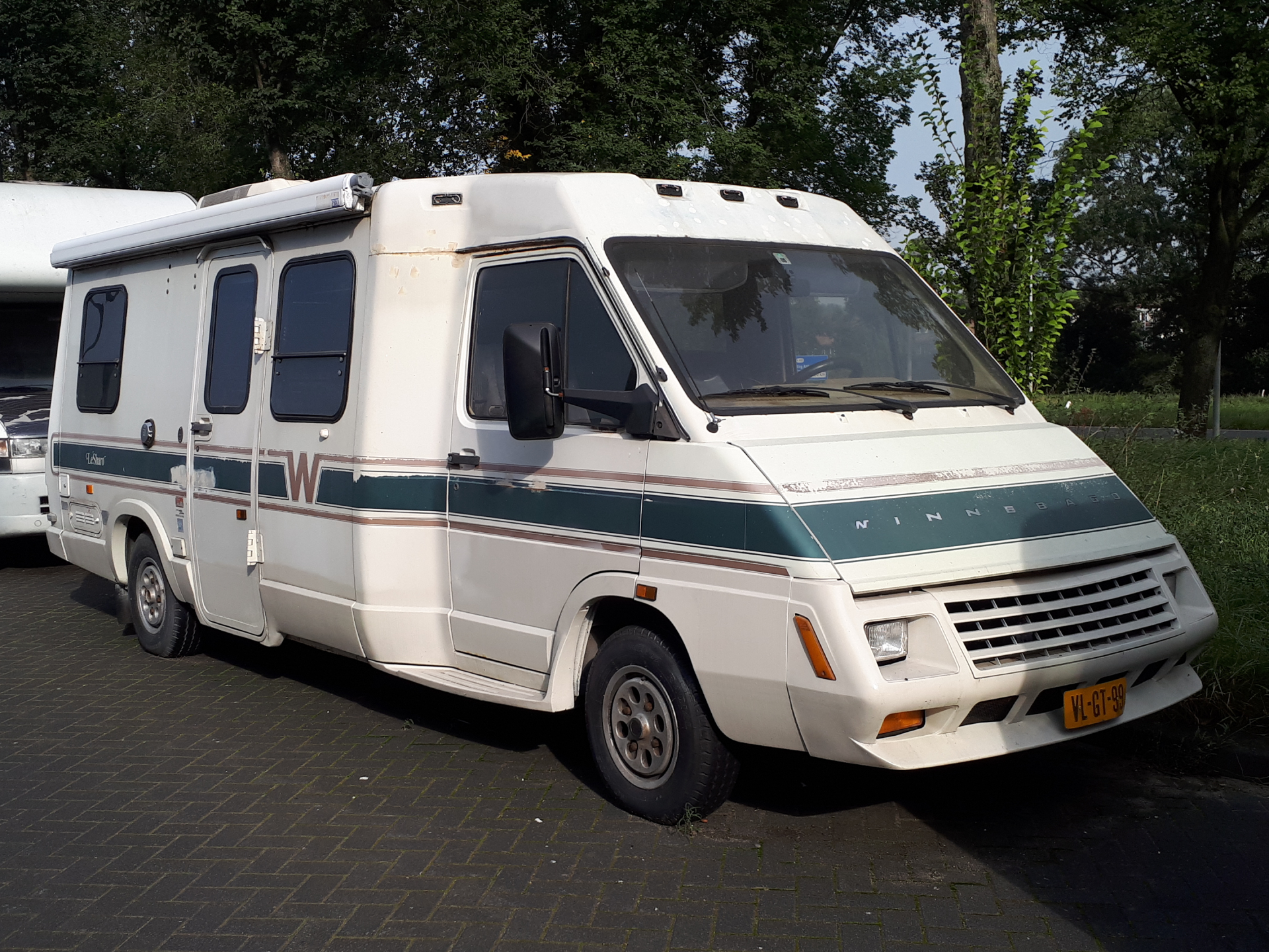 Gespot: twéémaal Winnebago LeSharo! - AutoRAI.nl