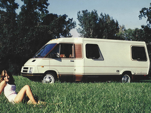 Gespot: twéémaal Winnebago LeSharo! - AutoRAI.nl