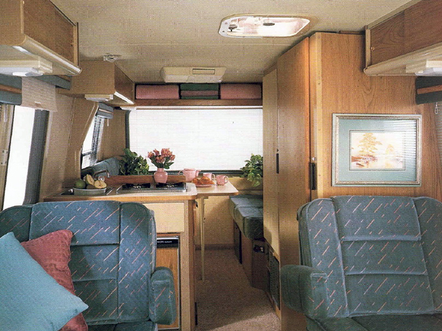 Gespot: twéémaal Winnebago LeSharo! - AutoRAI.nl