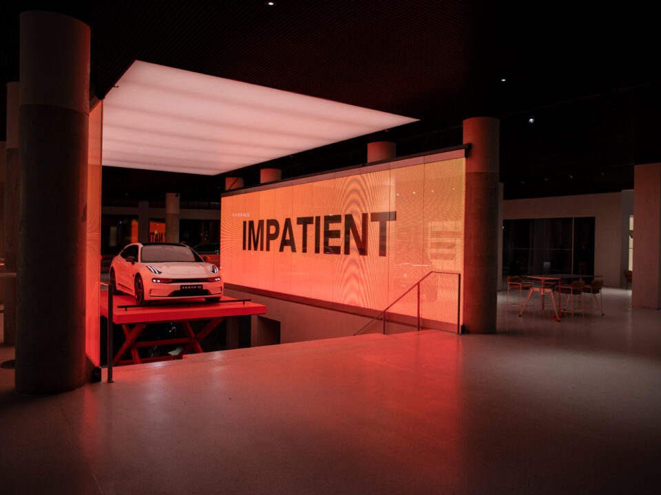 ZEEKR opent luxe showroom in Amsterdam