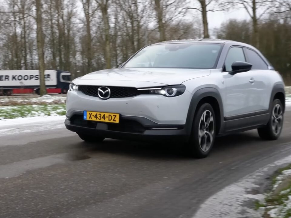 Review - Mazda MX-30 R-EV, comeback van rotatiemotor!