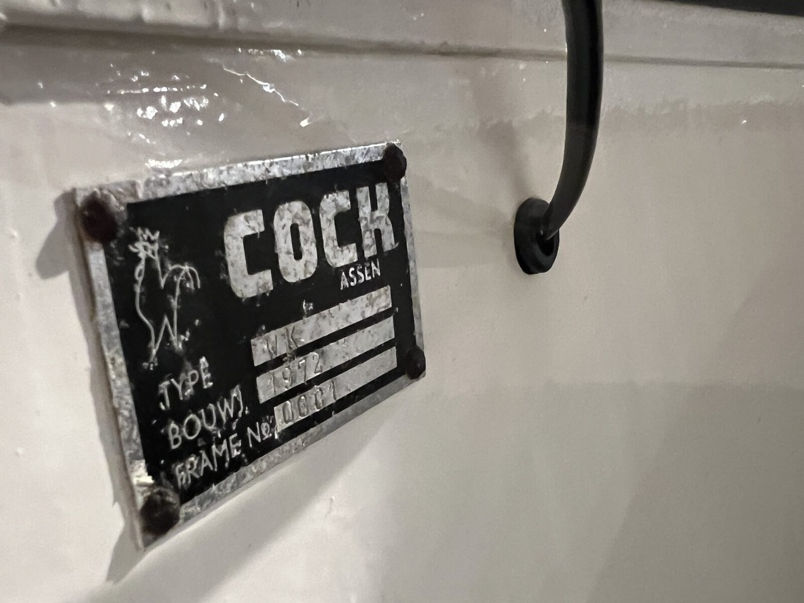 Nieuwe aanwinst Louwman Museum: de Witkar