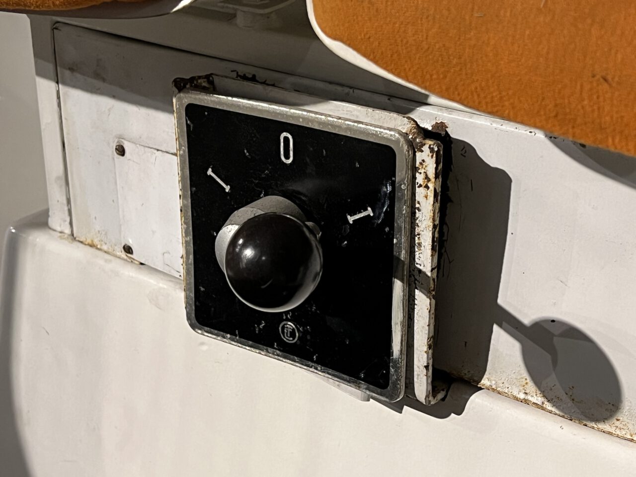 Nieuwe aanwinst Louwman Museum: de Witkar