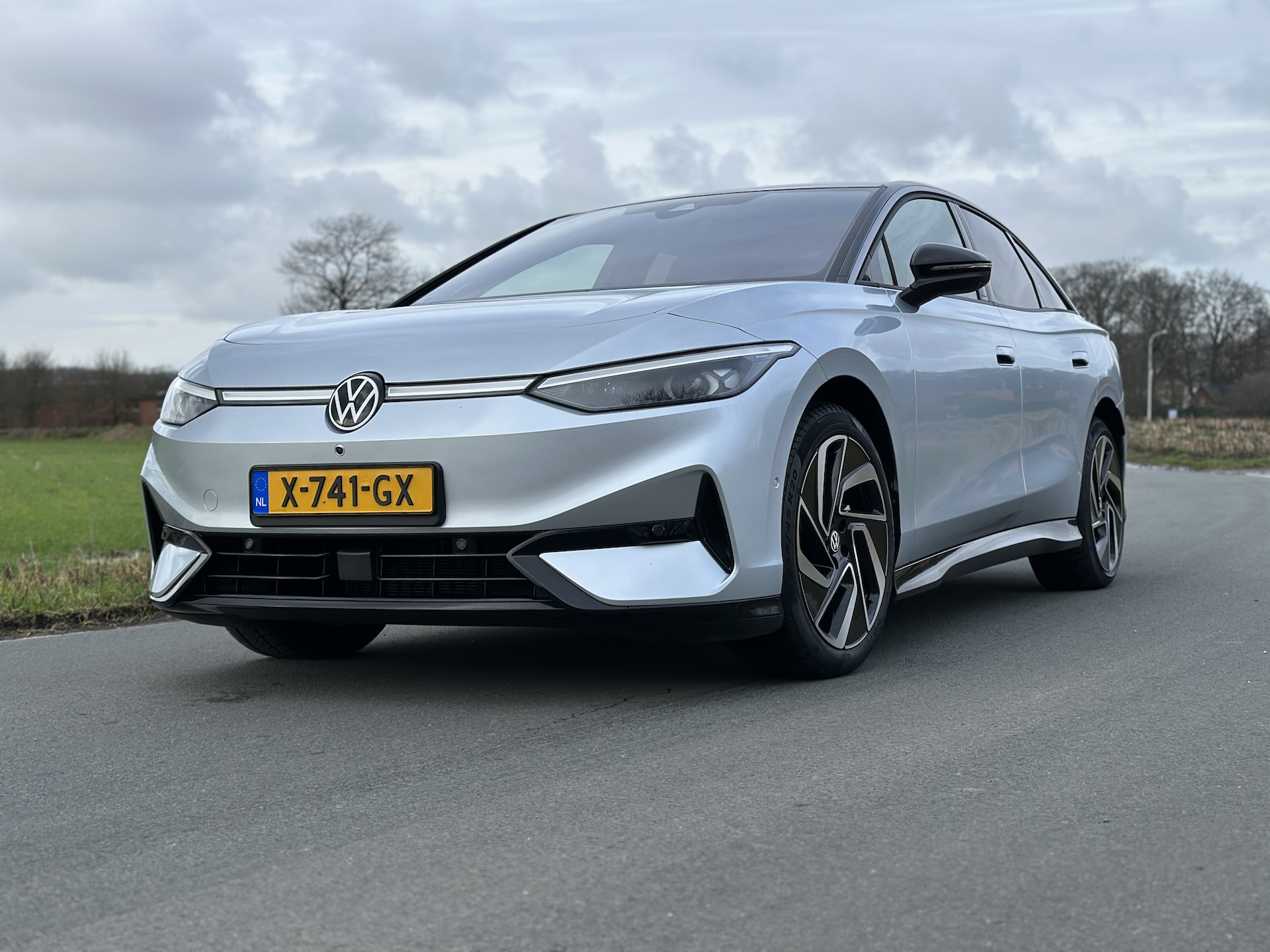 Volkswagen ID7, een bijzondere EV met Rolls-Royce-ruimte - REVIEW