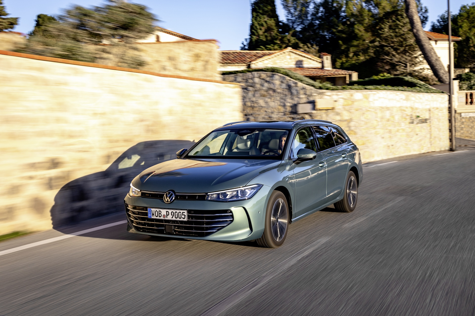 Volkswagen Passat Variant (2024), hoe praktisch is hij echt? - REVIEW