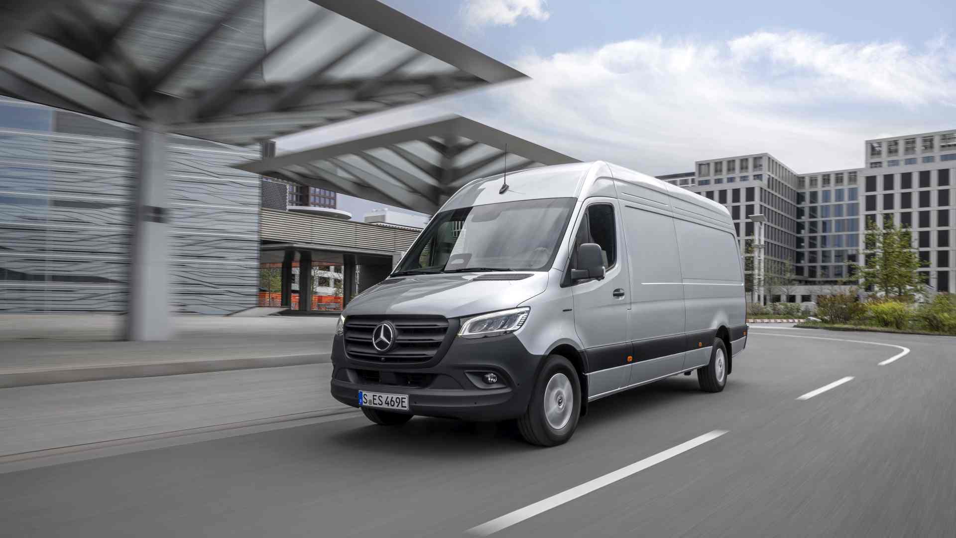 Review - Mercedes-Benz eSprinter (2024)