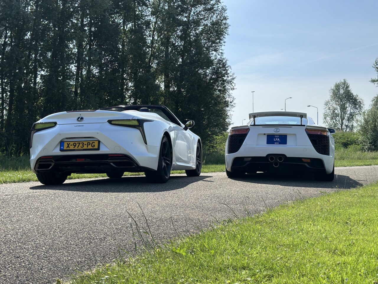 Rijden in LEXUS LFA en LEXUS LC: atmosferisch genieten! - AutoRAI TV