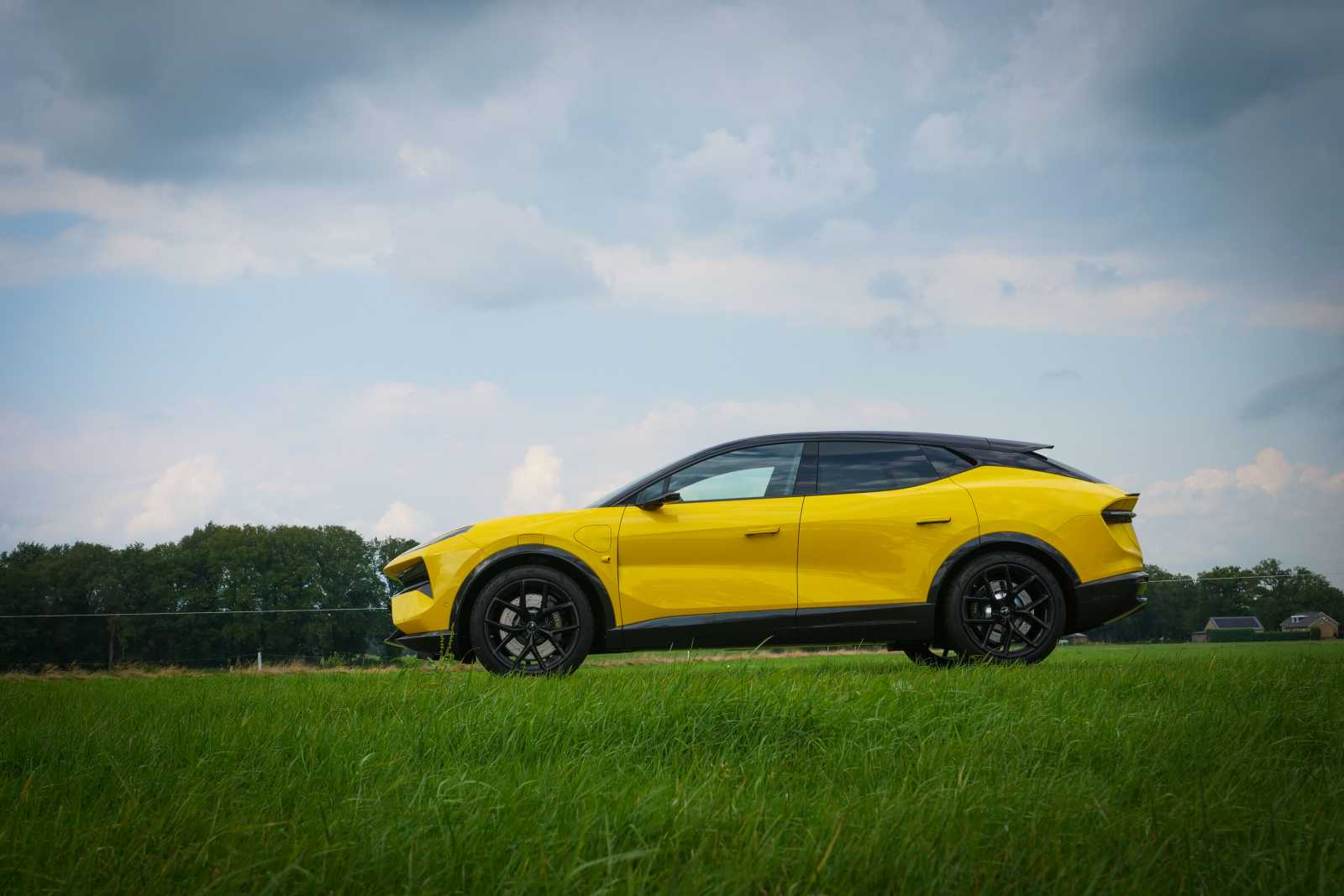 Review - Lotus Eletre R (2024) Elektrische hyper-SUV met 905 pk