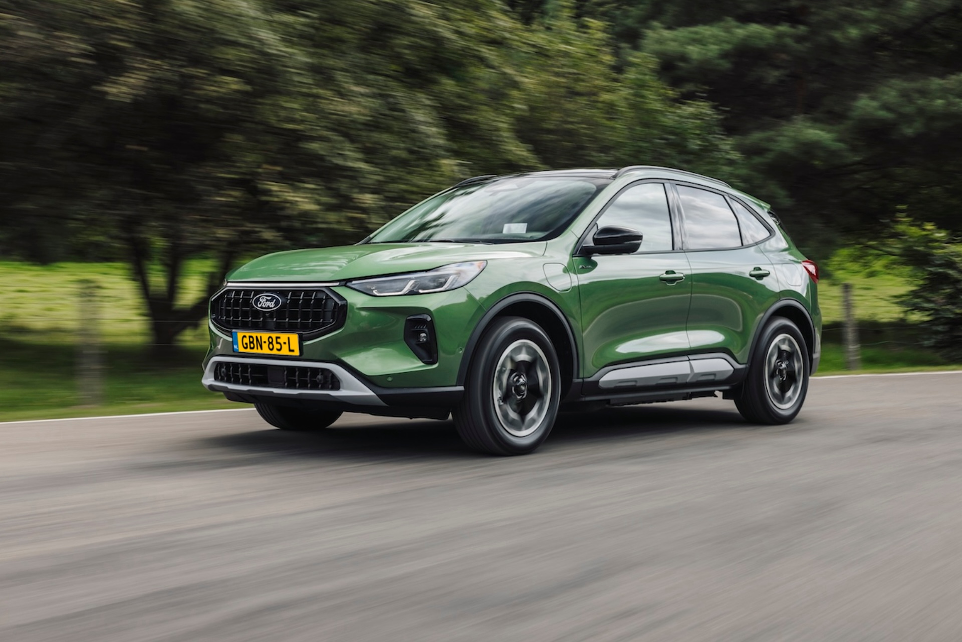 Ford Kuga Active X (2024), een Kuga met modderlaarzen! - REVIEW