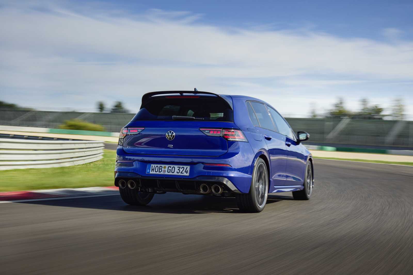 Volkswagen Golf R (2025) Review - Een laatste feestje op benzine