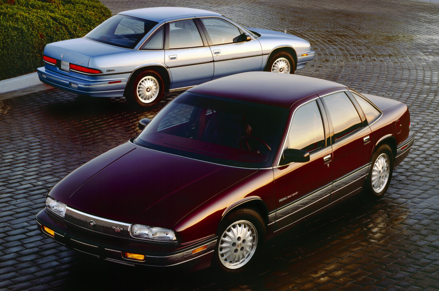 Gespot: een Buick Regal Limited uit 1992 - AutoRAI.nl