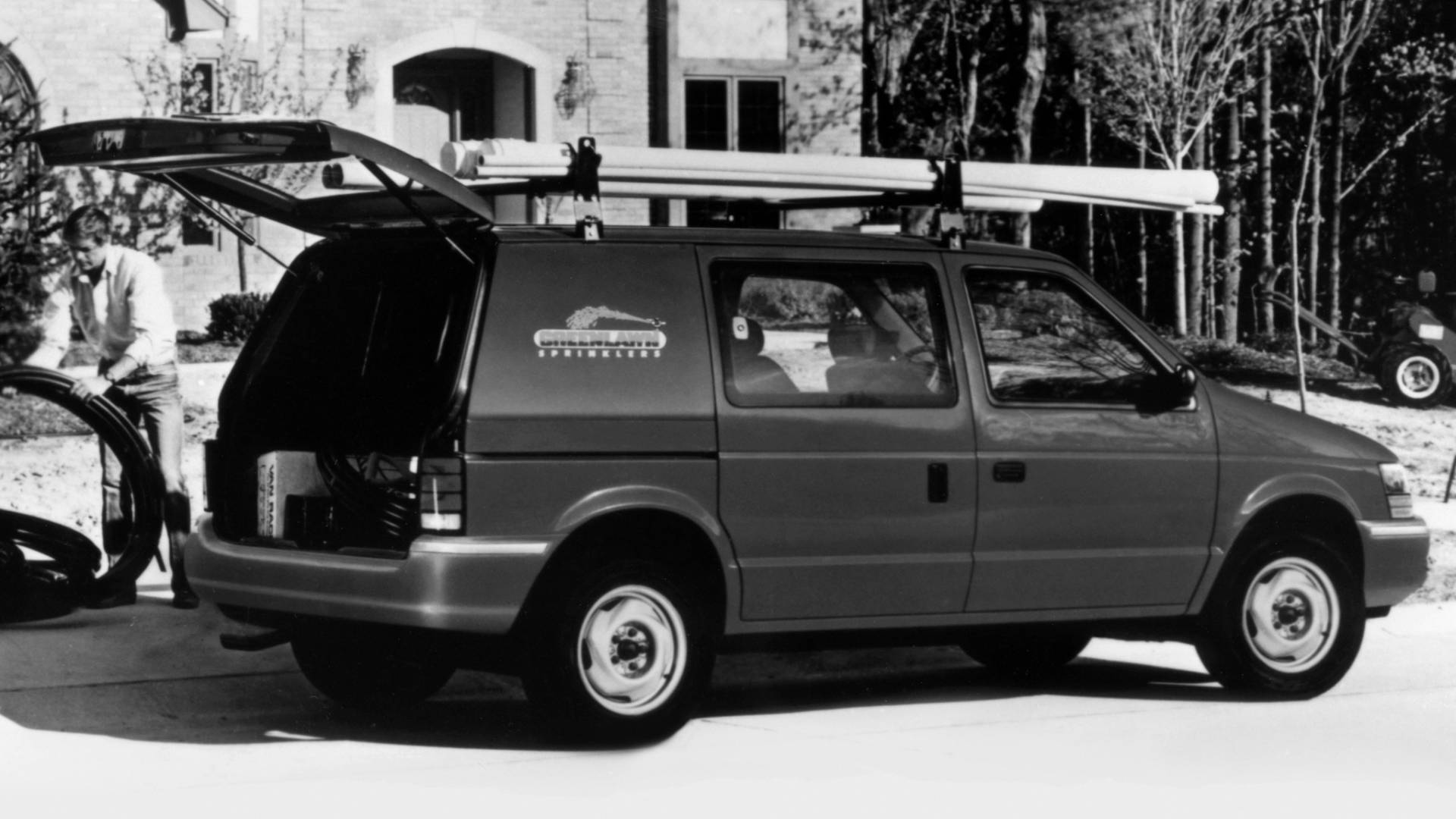 Gespot: een Dodge Mini Ram Van - AutoRAI.nl