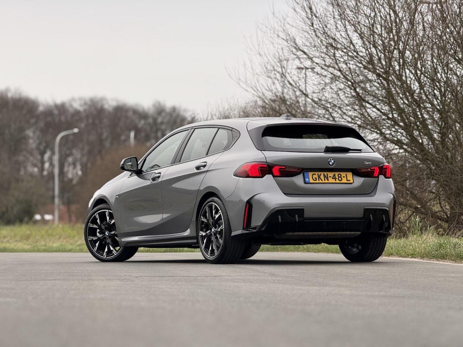 BMW 120 (2025), hoe goedkoop is de goedkoopste BMW? - REVIEW