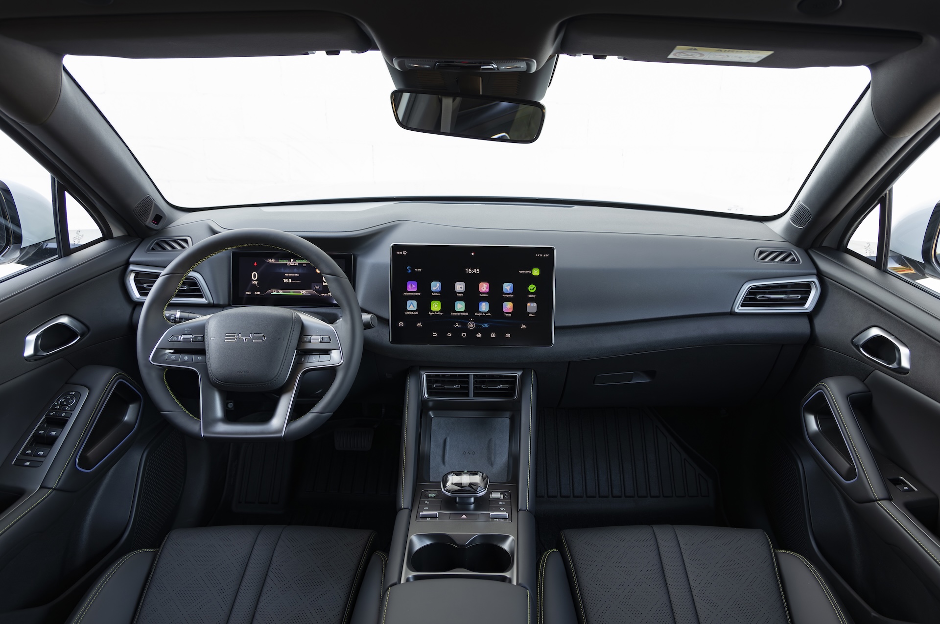 BYD ATTO 2, écht all-inclusive of addertje onder het gras? - REVIEW