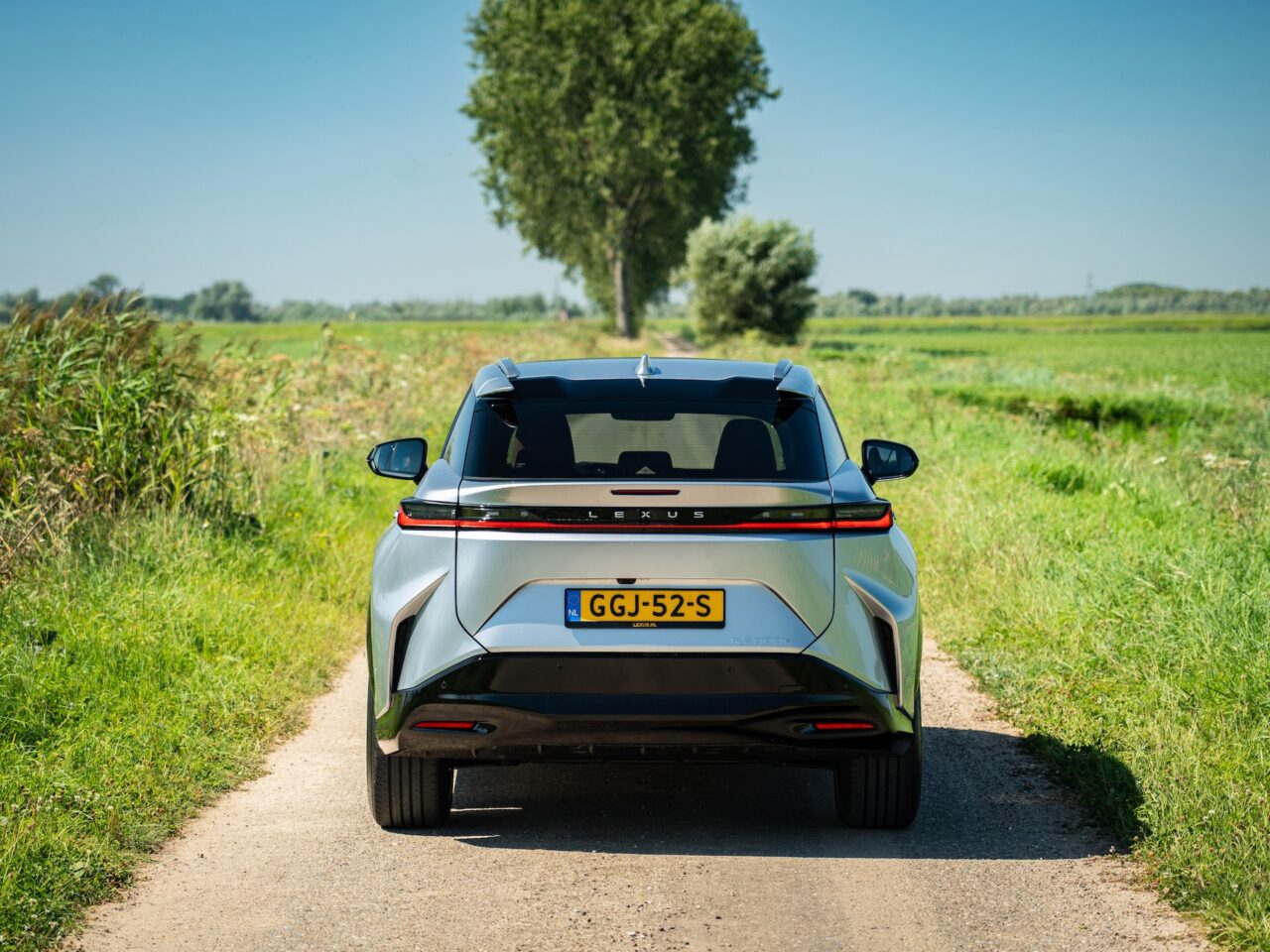 Lexus viert zijn 35-jarig bestaan in Nederland met special edition