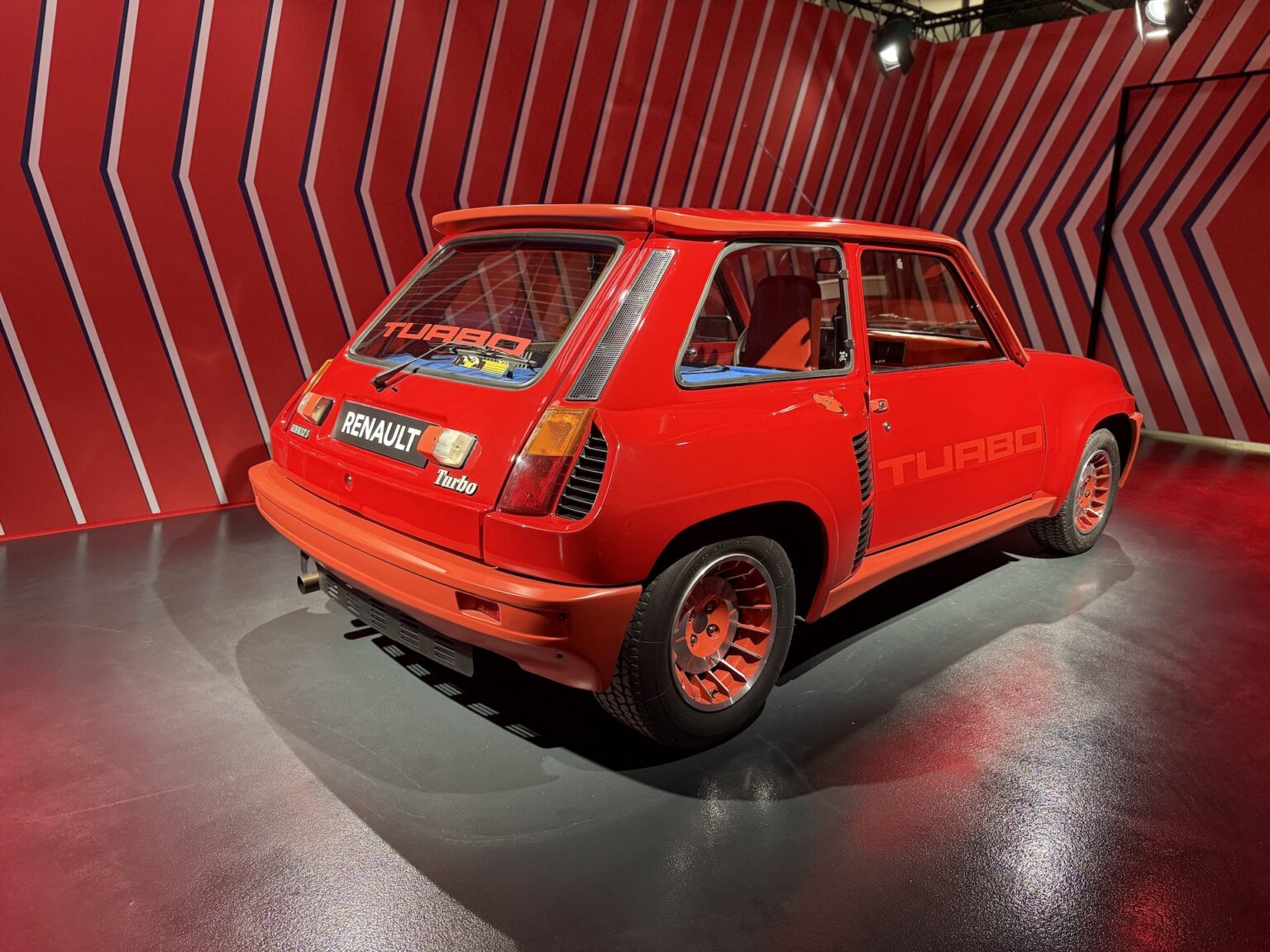 Renault 5 Turbo 3E: iconische Renault 5 Turbo krijgt vervolg, zónder turbo