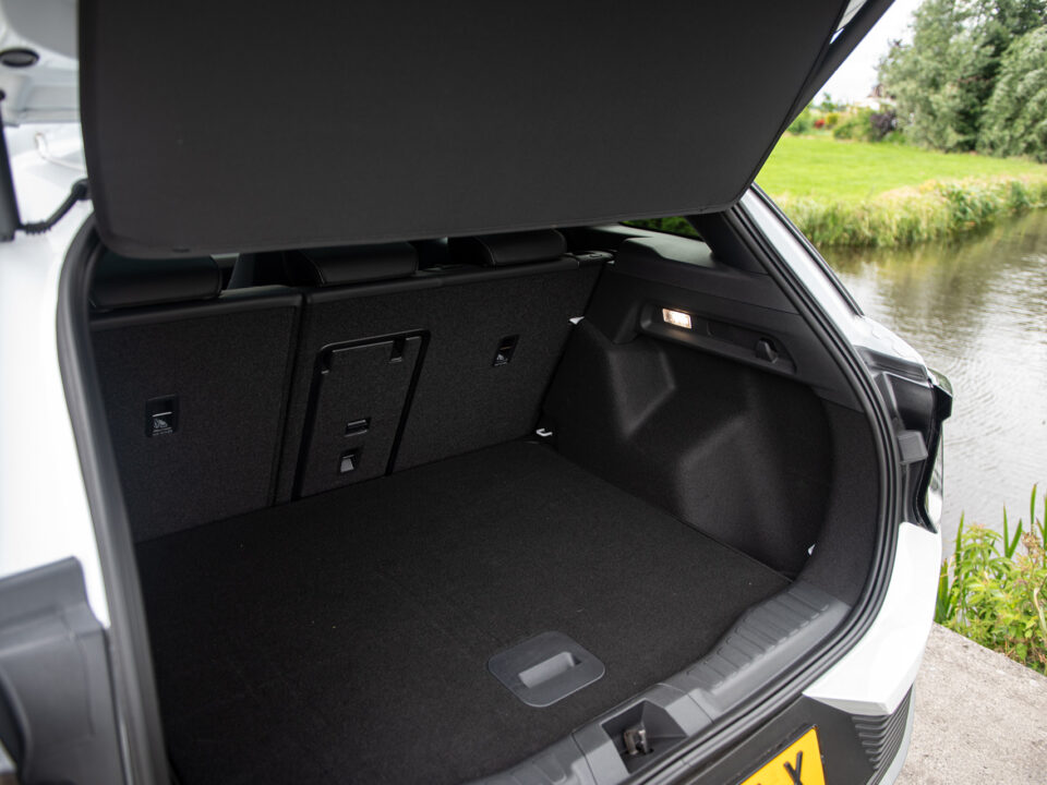 Review - Ford Explorer EV Extended Range RWD Premium (2025) - AutoRAI.nl