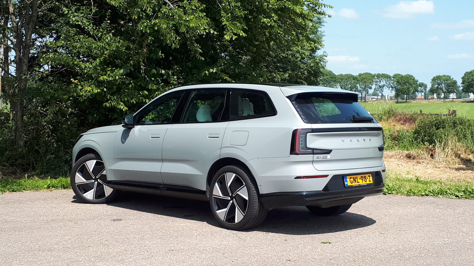 Review – Volvo EX90 Twin Motor Performance Ultra (2025) - AutoRAI.nl