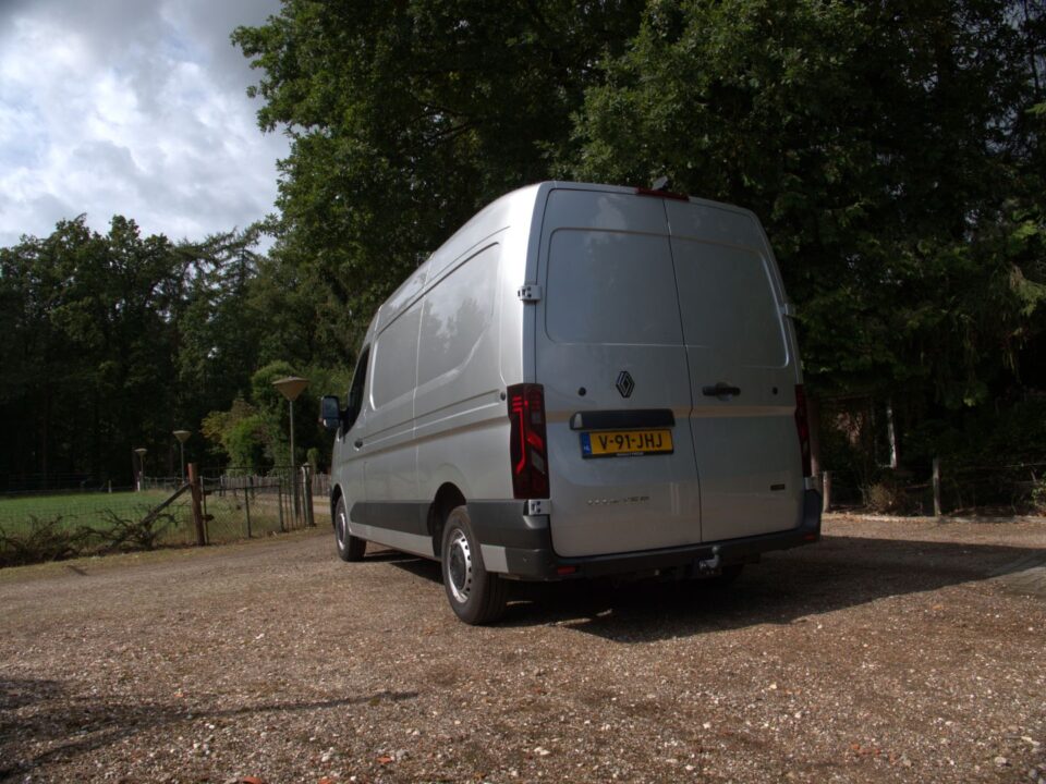 Renault Master E-Tech Electric (2025) Review