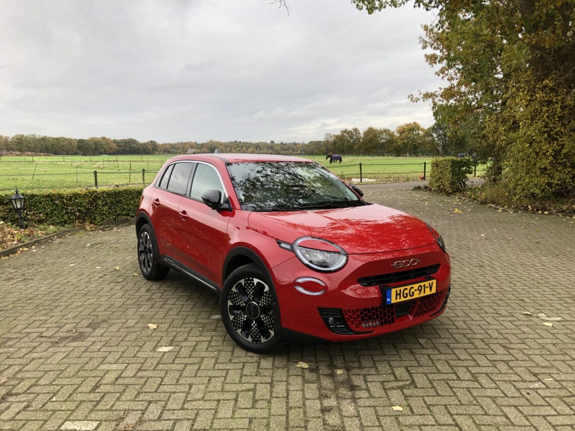 Review: Fiat 600 Hybrid - AutoRAI.nl
